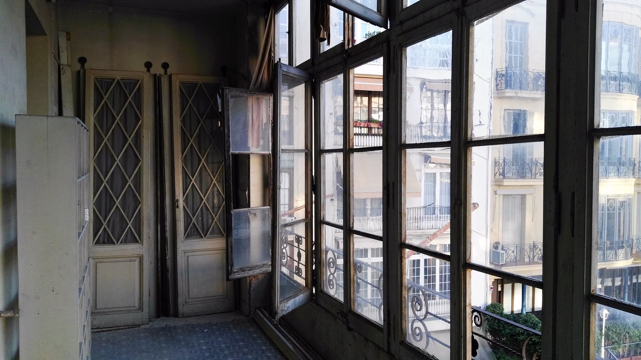 Barcelona apartment renovation case study